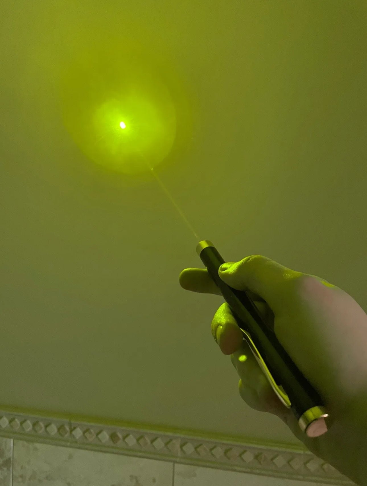 591nm Laser Pointer Pen, Golden Yellow (Tinker Tavern) – Tinker Lasers