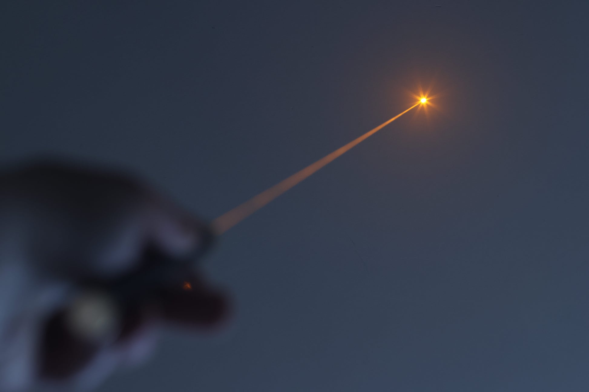 591nm Laser Pointer Pen, Golden Yellow (Tinker Tavern) – Tinker Lasers