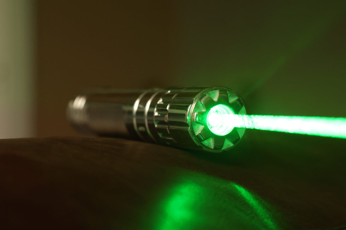 "Valkyrie" 520nm Laser Pointer, Green (Tinker Tavern) – Tinker Lasers