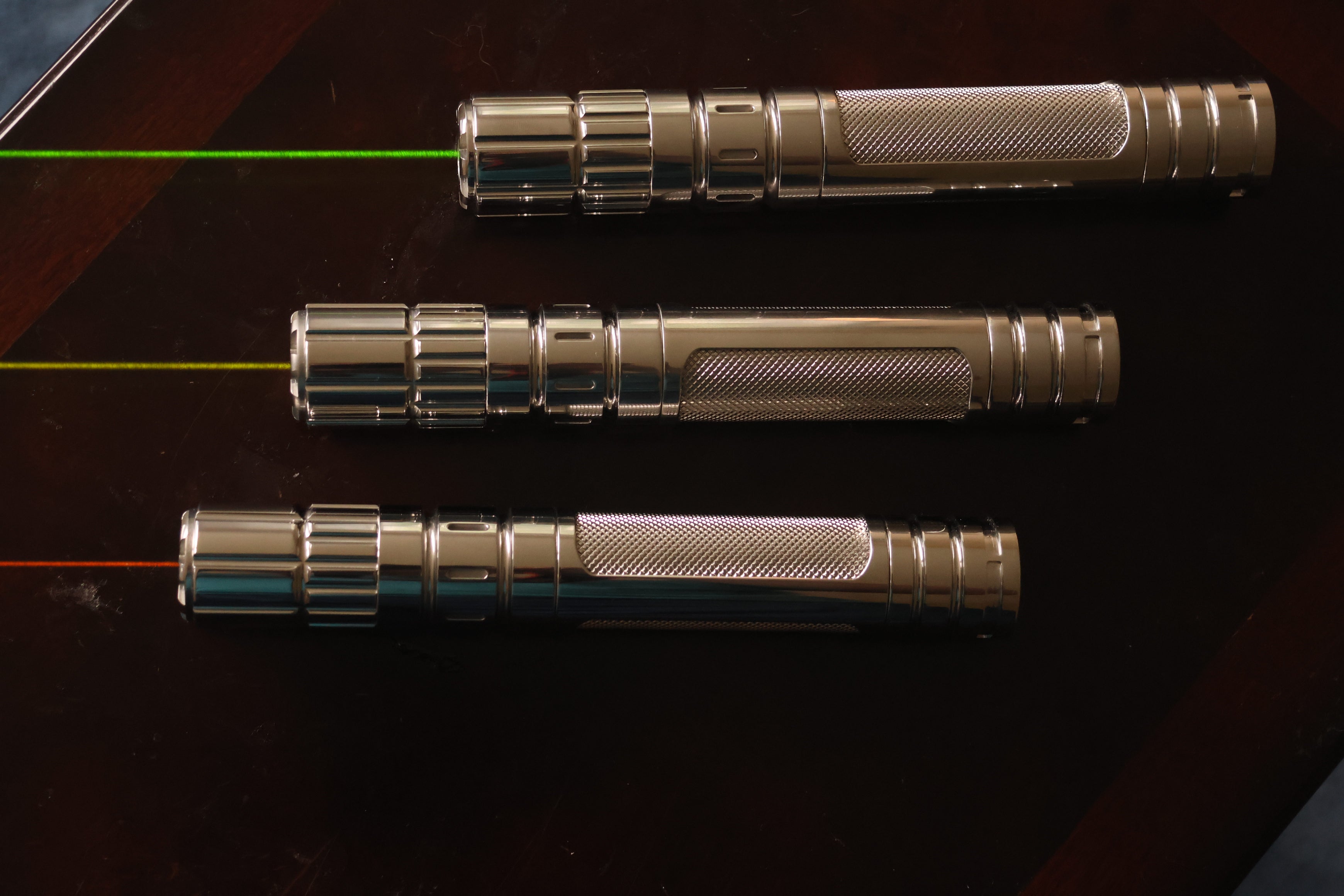 "Valkyrie" 555nm Laser Pointer, Green-Yellow (Tinker Tavern) – Tinker ...