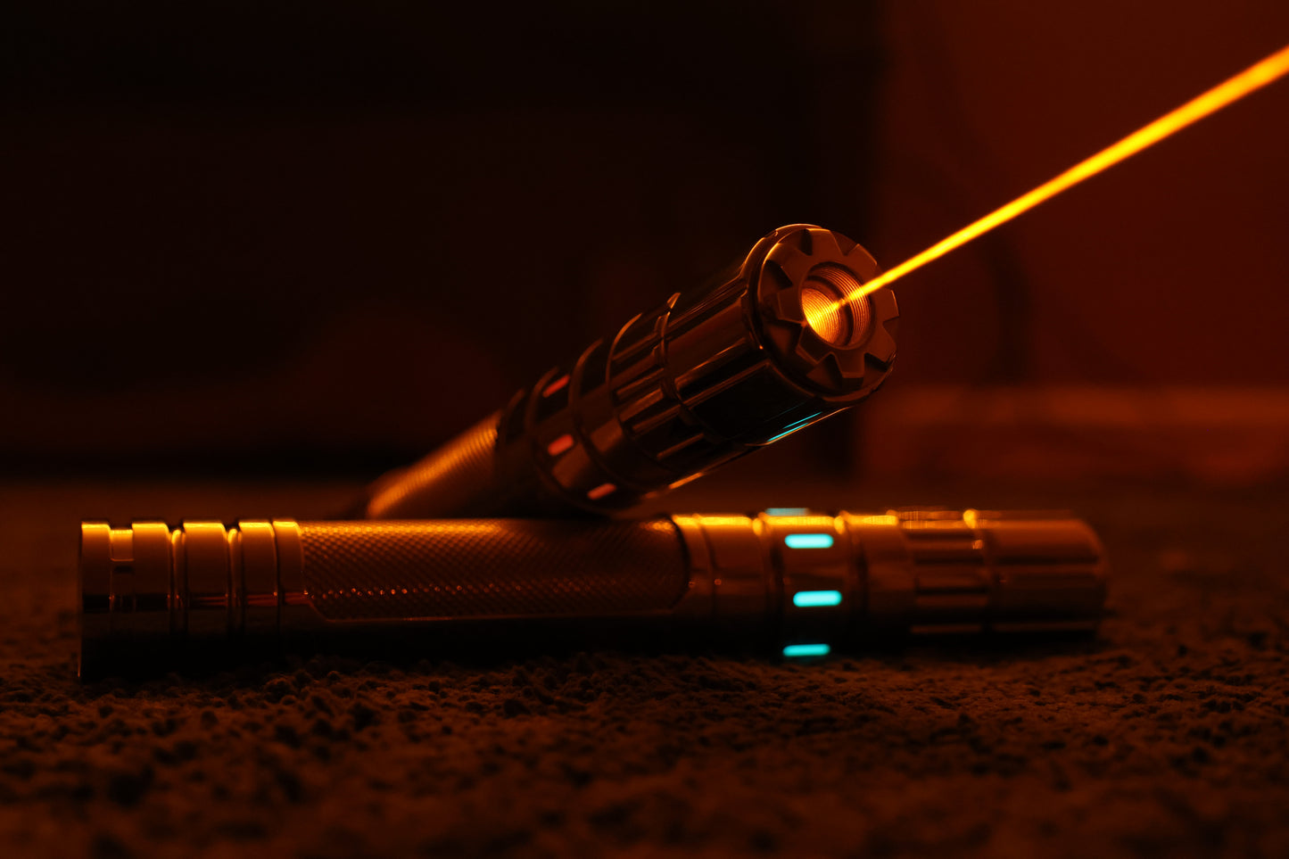"Valkyrie" 593nm Laser Pointer, Amber-Yellow (Tinker Tavern) – Tinker Lasers