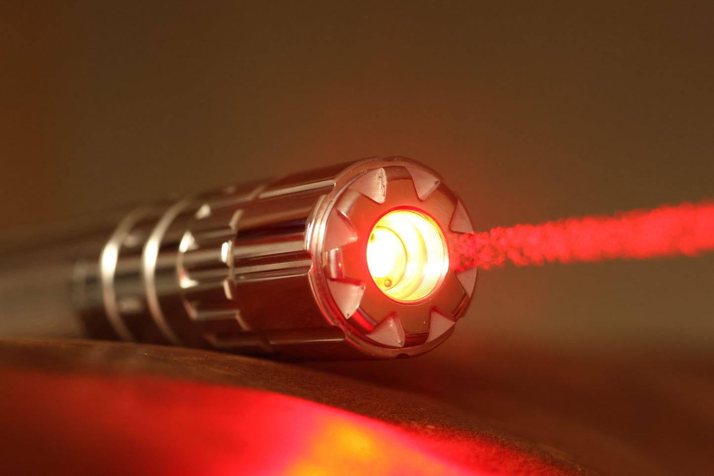 "Valkyrie" 638nm Laser Pointer, Red (Tinker Tavern) – Tinker Lasers